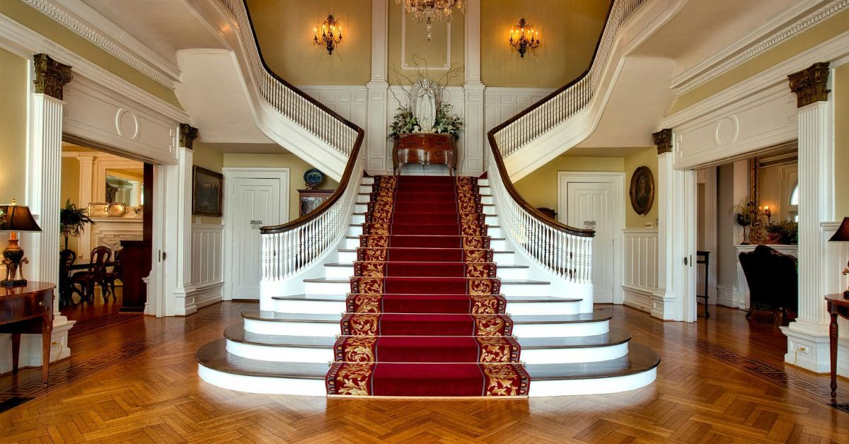 20 of the Most Exquisite Staircase Designs
