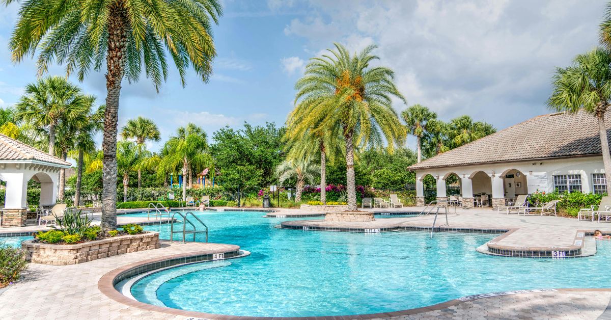 50 Swimming Pool Designs That Are Amazing