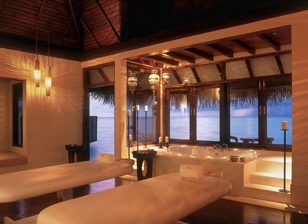 20 Spa House Designs that Will Blow You Away