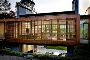 20 Spectacular Bridge House Designs