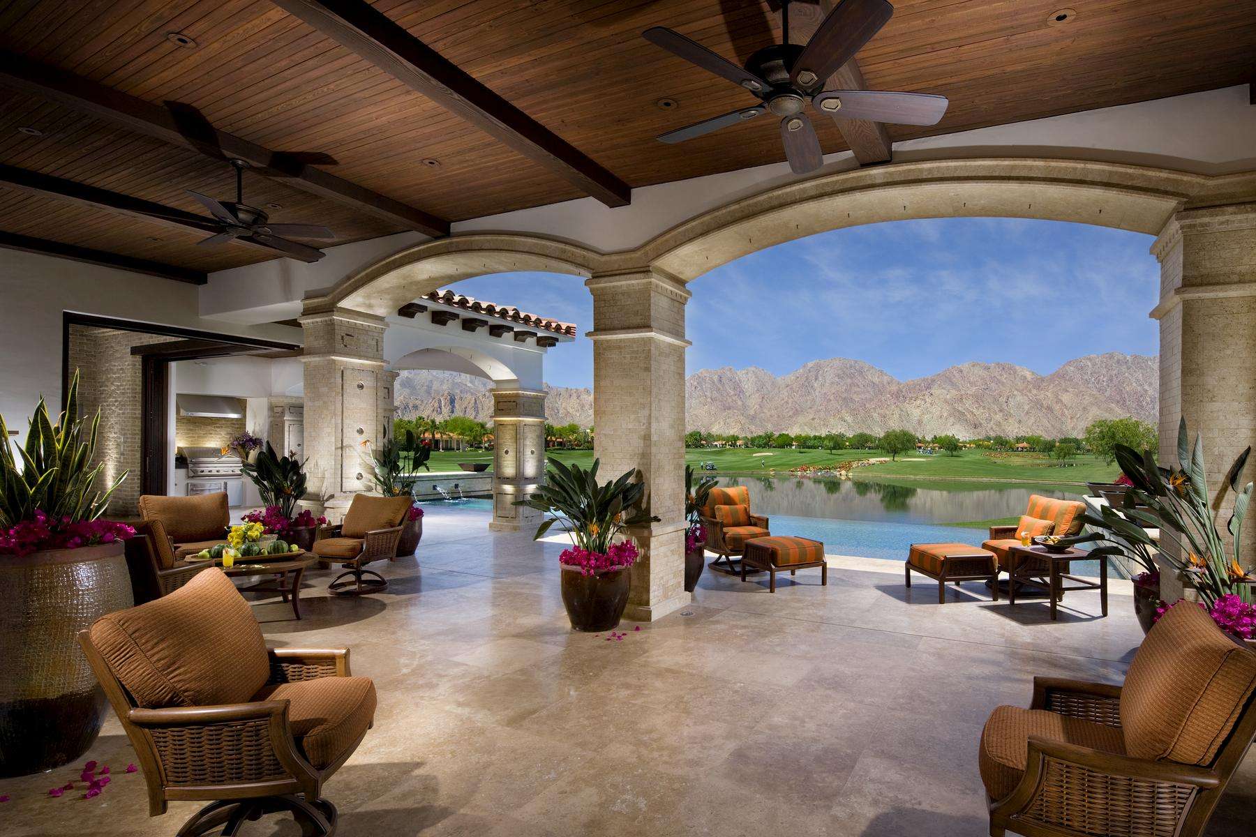 20 of the Most Luxurious Indoor/Outdoor Rooms