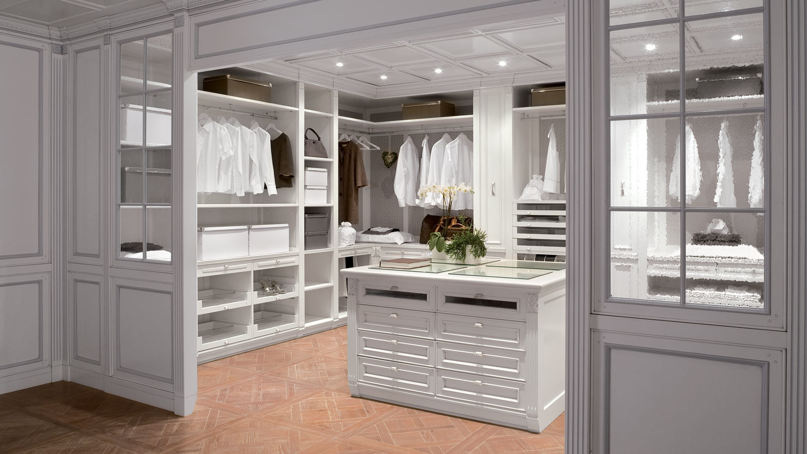 20 Walk in Closet Designs That are Second to None