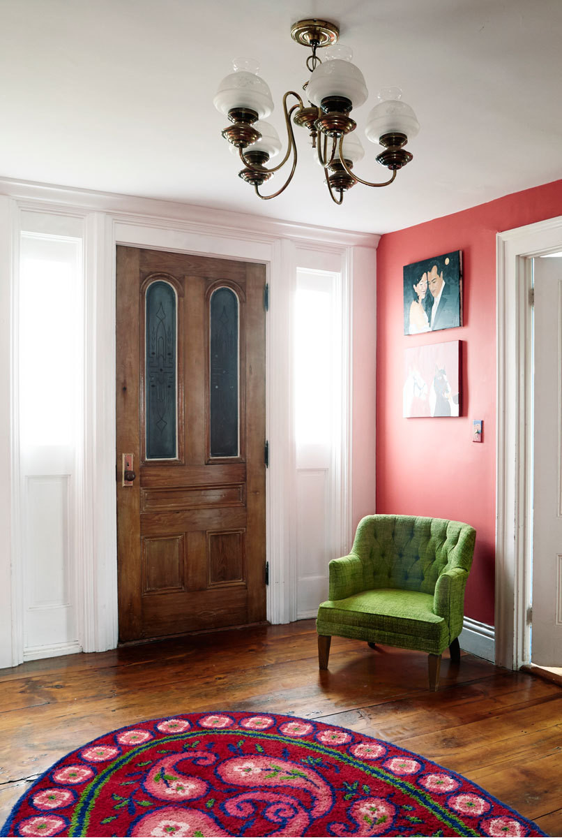 How to Create an Inviting Entryway to Your Home