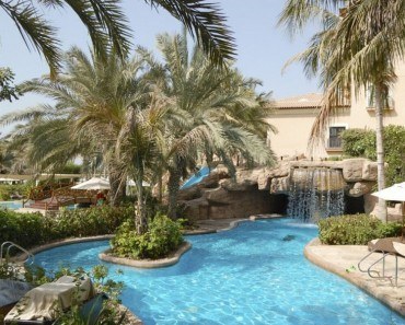 10 of the Most Incredible Backyard Waterpark Designs - Housely