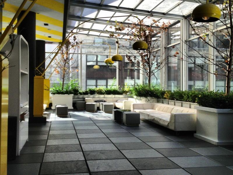 20 Beautiful Glass Enclosed Patio Ideas