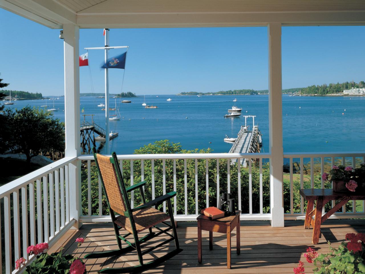 20 Porches With Incredible Views