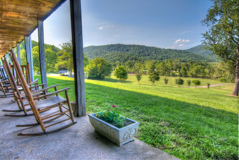 20 Porches With Incredible Views
