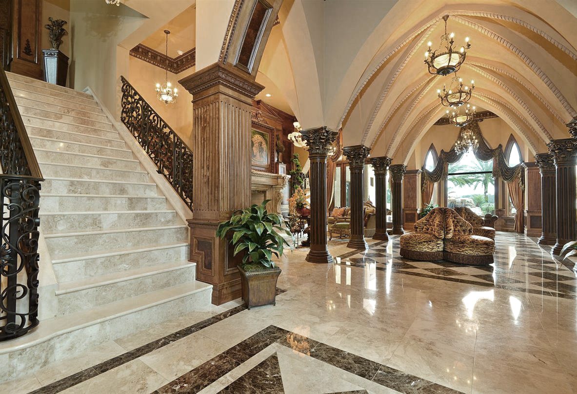 20 Stunning Home Foyer Designs