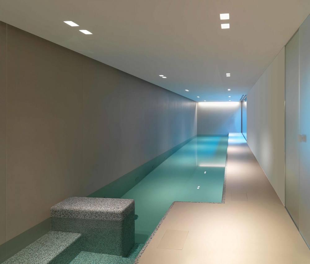 20 Homes With Beautiful Indoor Swimming Pool Designs
