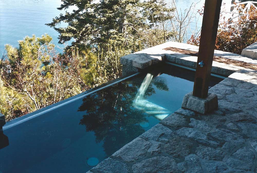 20 Beautiful Infinity Hot Tub Ideas