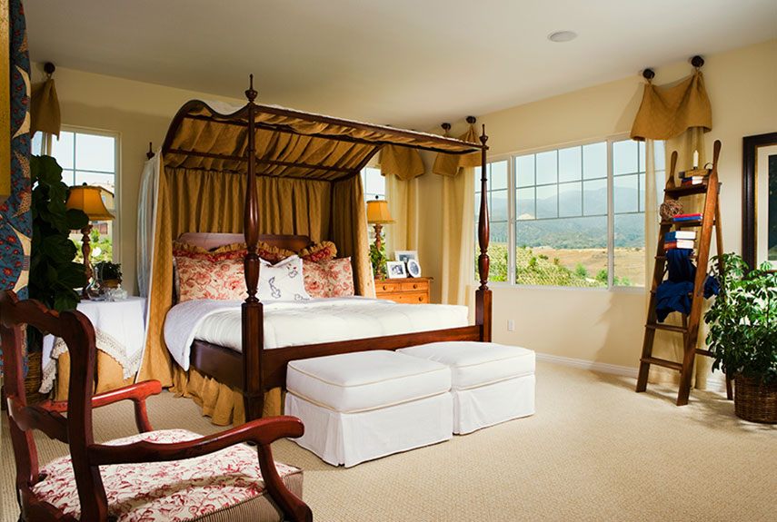 20 Beautiful Four Poster Bed Designs