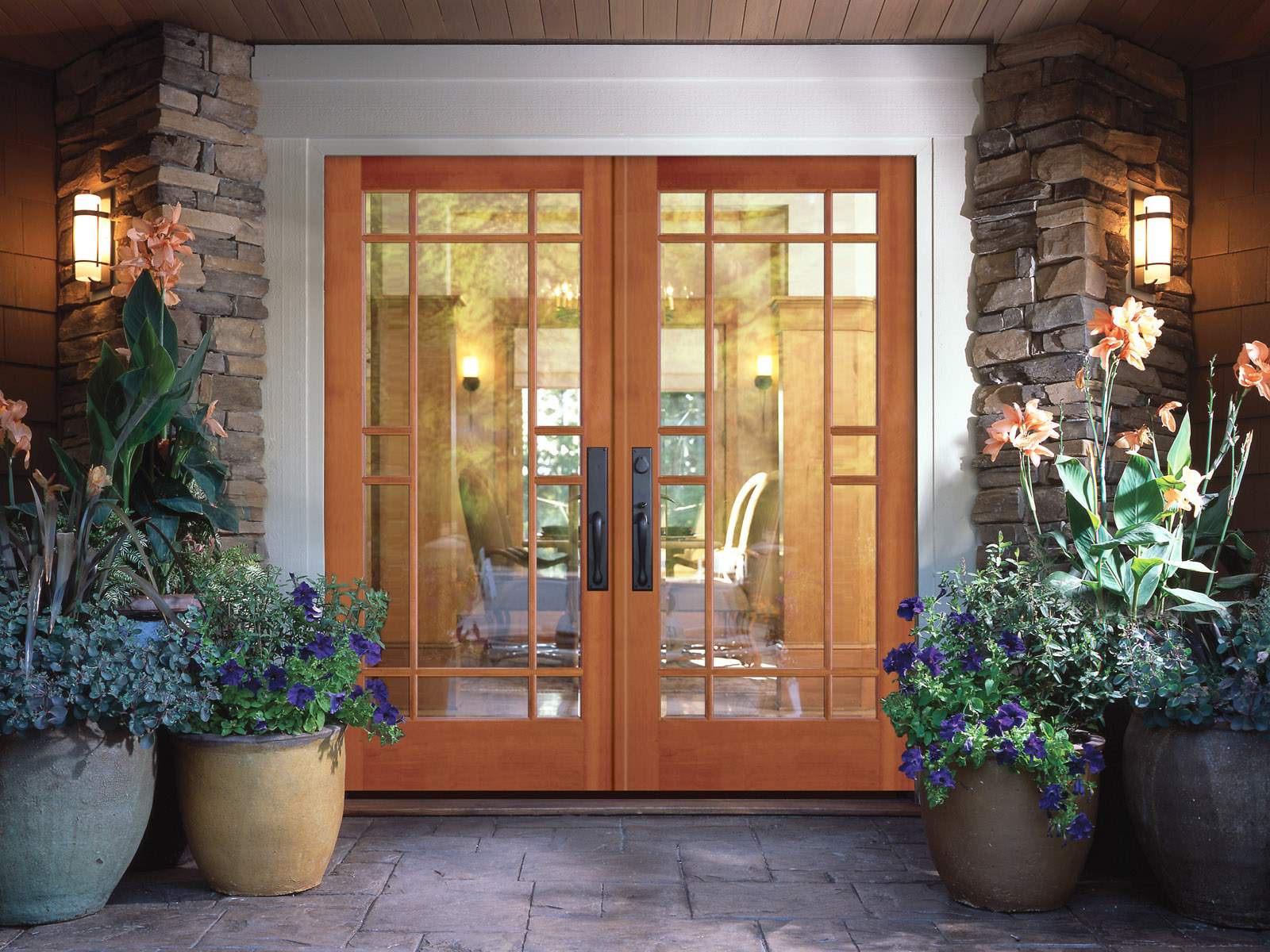 20 Homes With Stunning Front Door Designs