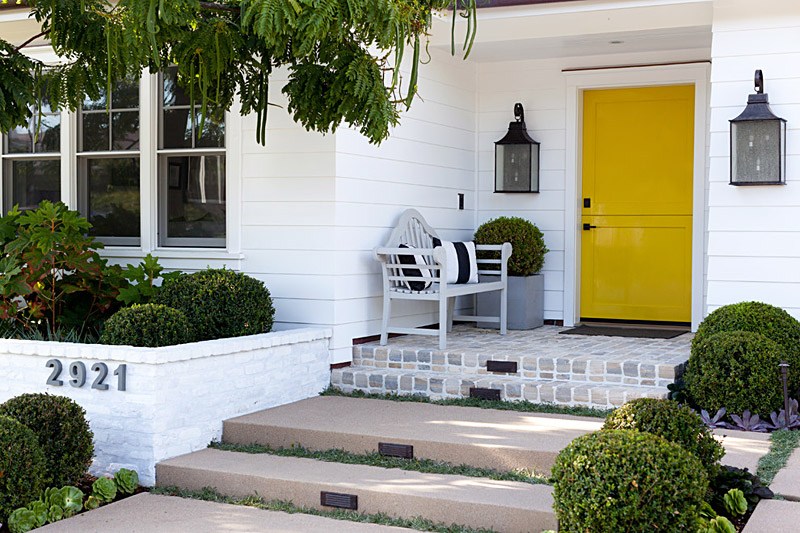 20 Homes With Stunning Front Door Designs