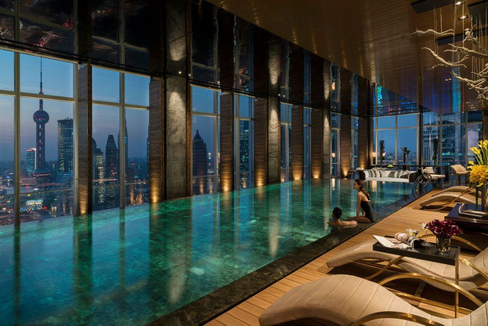 20 Stunning Indoor Infinity Pool Designs