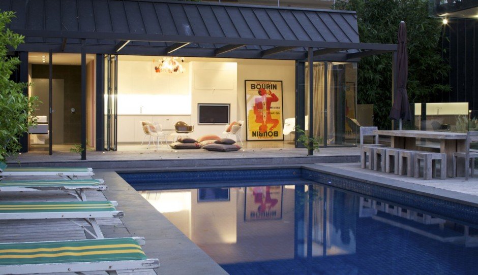 20 Beautiful Pool House Designs
