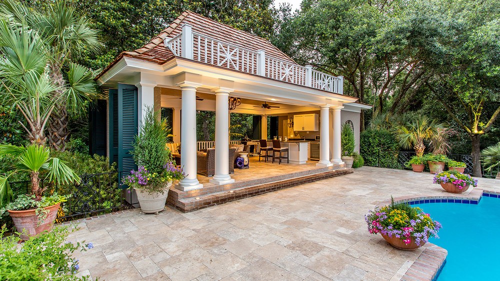 20 Beautiful Pool House Designs