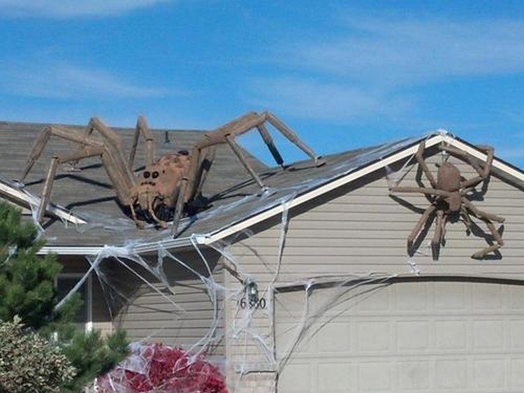 50 Halloween Decorations That Are Beyond Over the Top