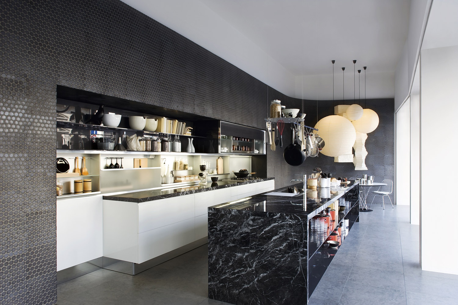10 Beautiful Monochrome Kitchen Ideas