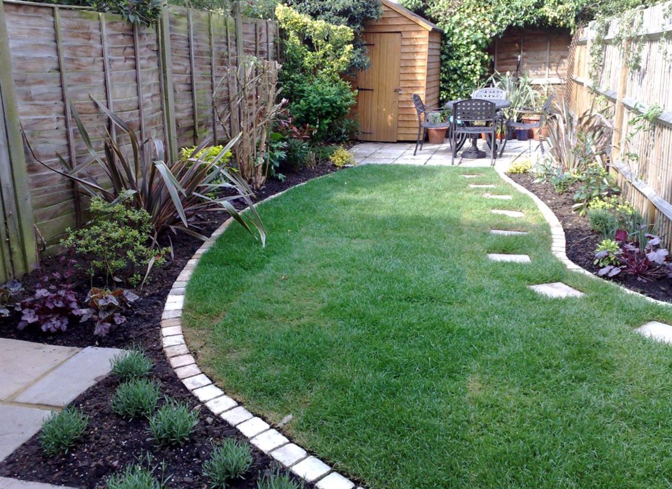 20 Awesome Small Backyard Ideas