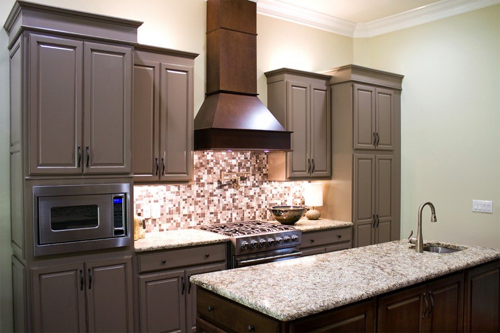 20 Amazingly Stylish Painted Kitchen Cabinets