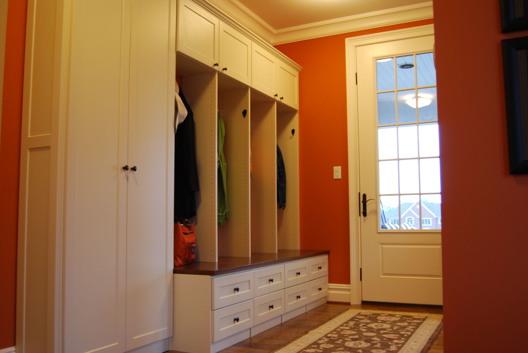 10 Beautiful Mudroom Ideas