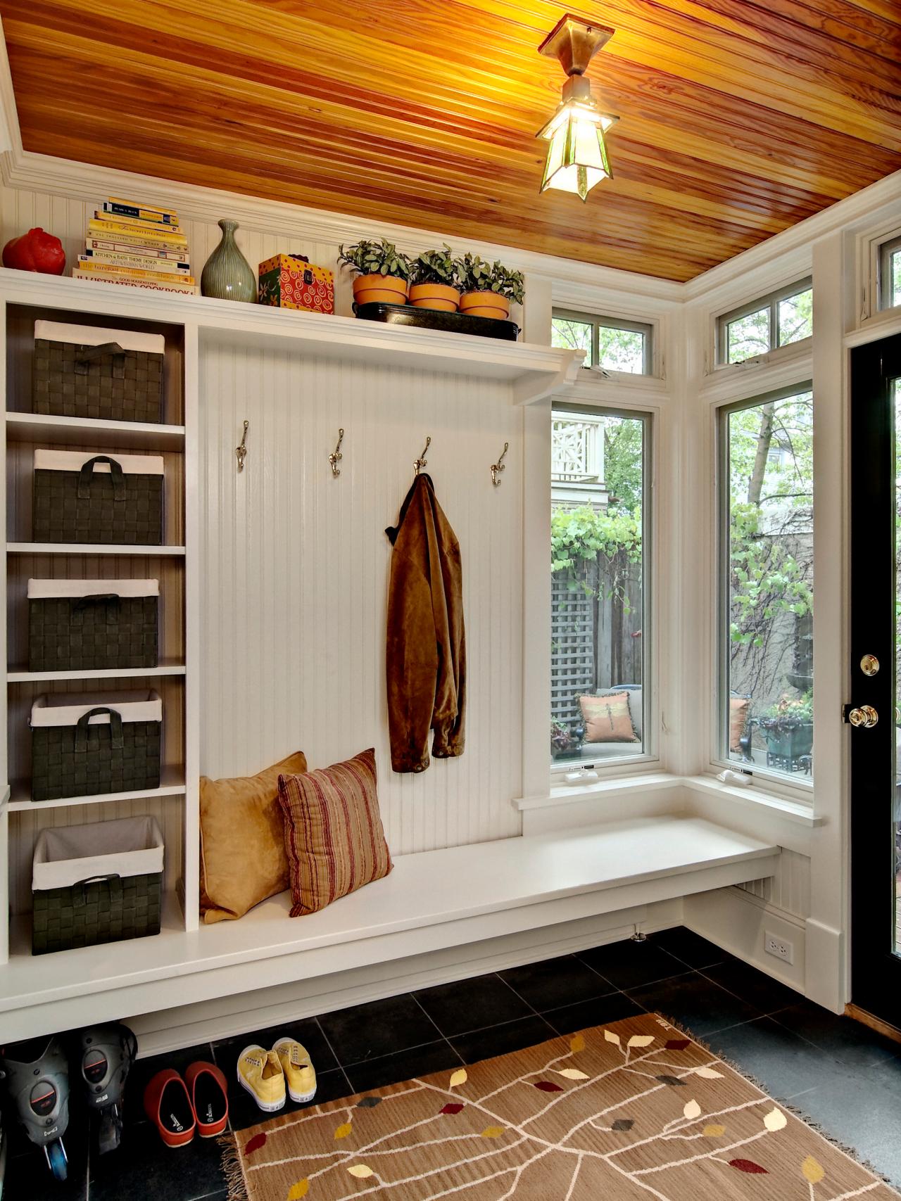 10 Beautiful Mudroom Ideas
