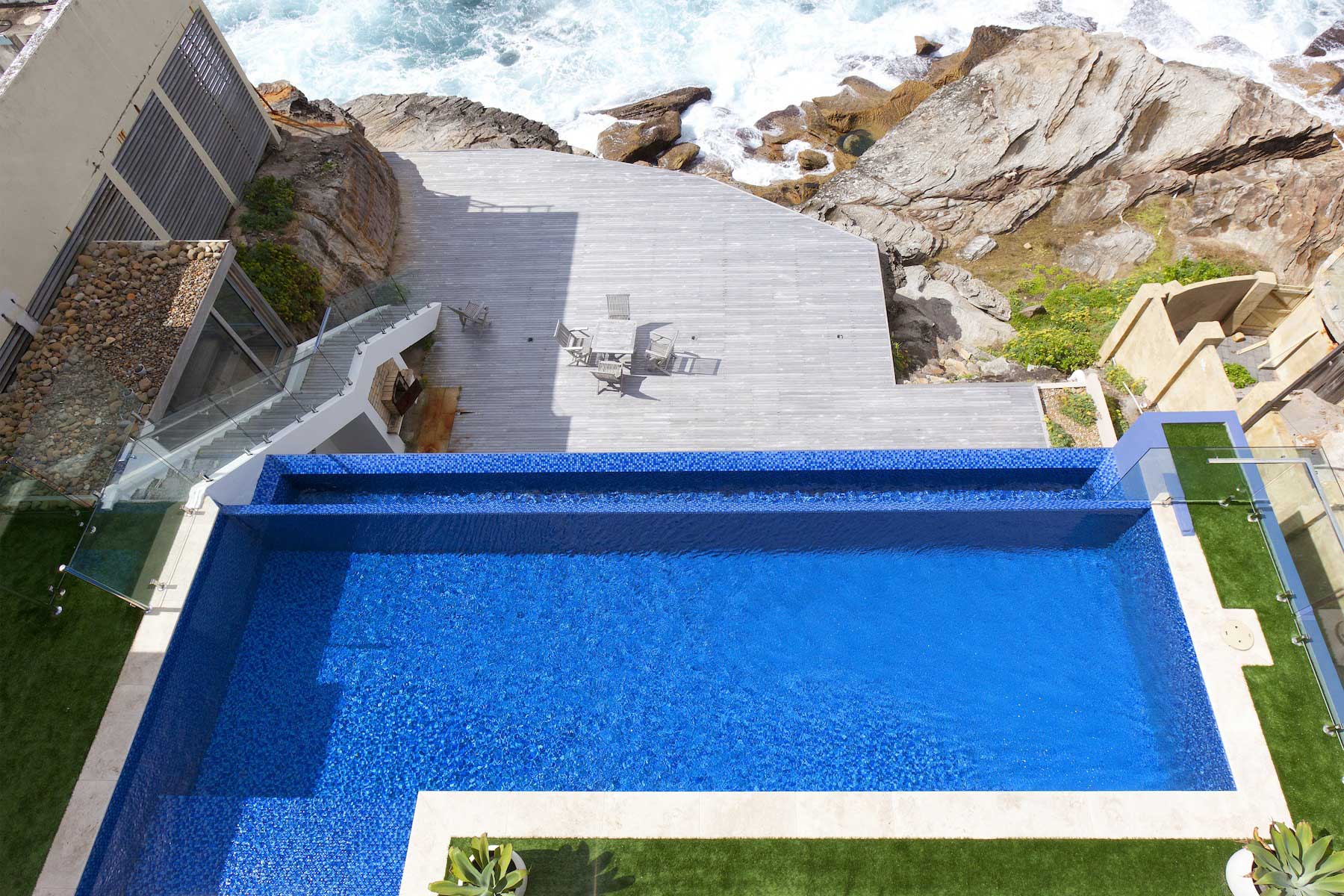 20 Of The Most Incredible Residential Rooftop Pool Ideas