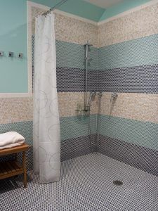 20 Amazingly Colorful Shower Tile Ideas