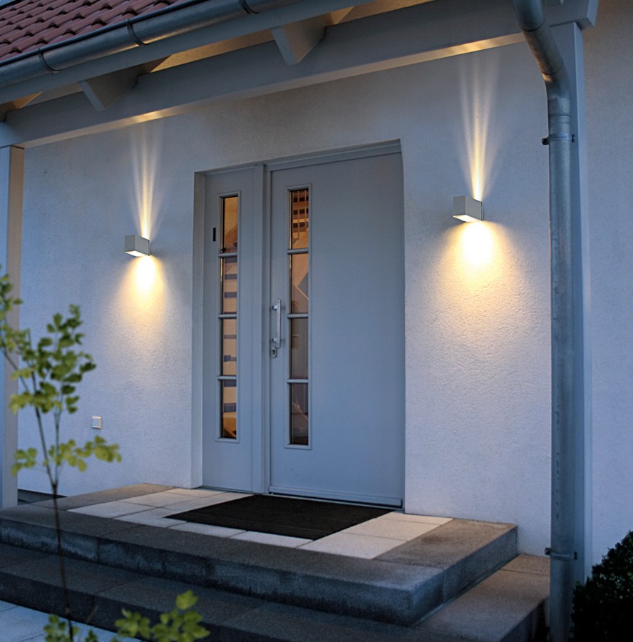20 Amazing Outdoor Light Fixtures For Your Yard