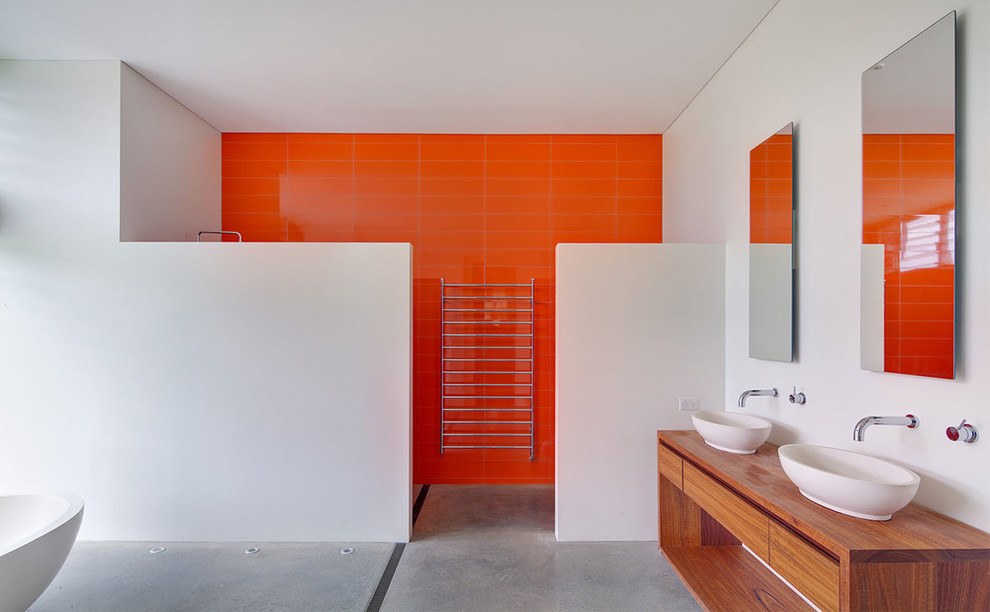 20 Amazingly Colorful Shower Tile Ideas