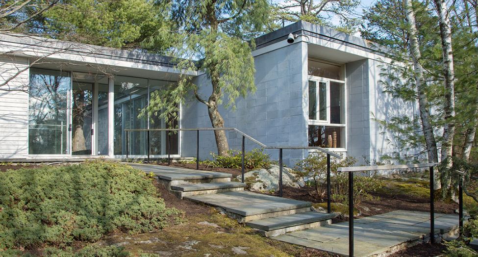 Top 10 Mid-Century Modern Homes in and Around Boston