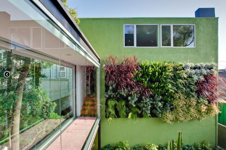 20 Of The Most Beautiful Outdoor Living Wall Ideas