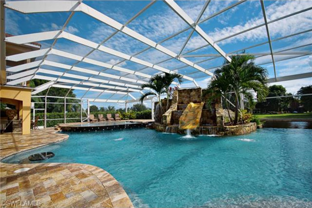 20 Backyard Swimming Pool Ideas With Water Slides