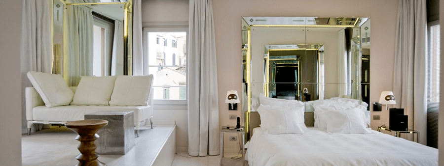 20 Stunning Mirrored Headboard Designs