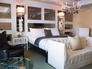 20 Stunning Mirrored Headboard Designs