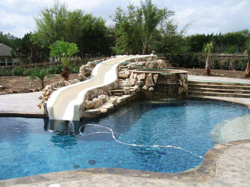 20 Backyard Swimming Pool Ideas With Water Slides