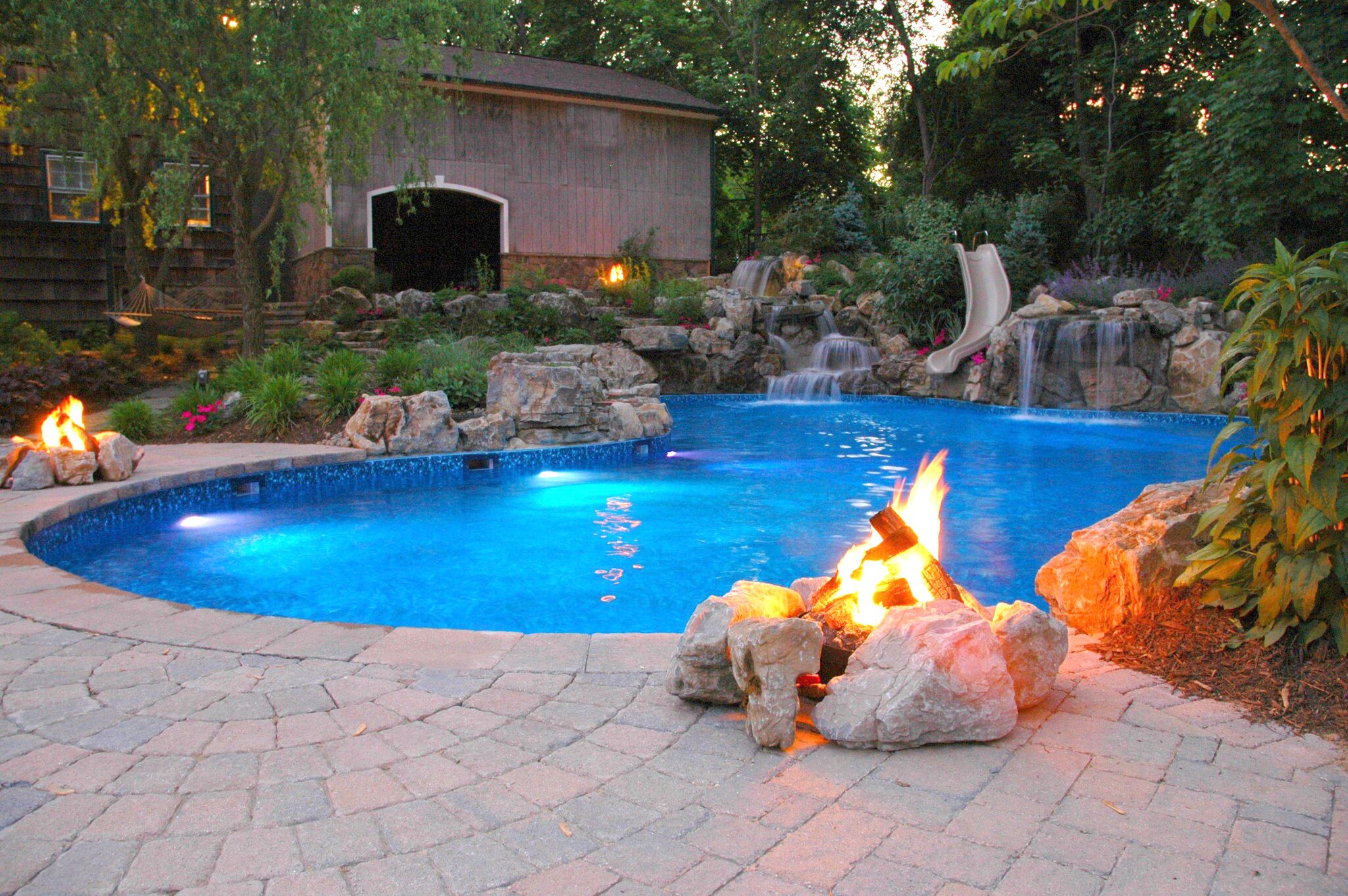 20 Backyard Swimming Pool Ideas With Water Slides