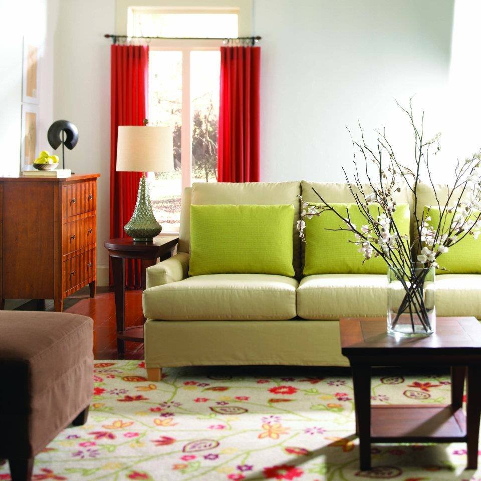 20 Living Room Designs With Split Complimentary Colors