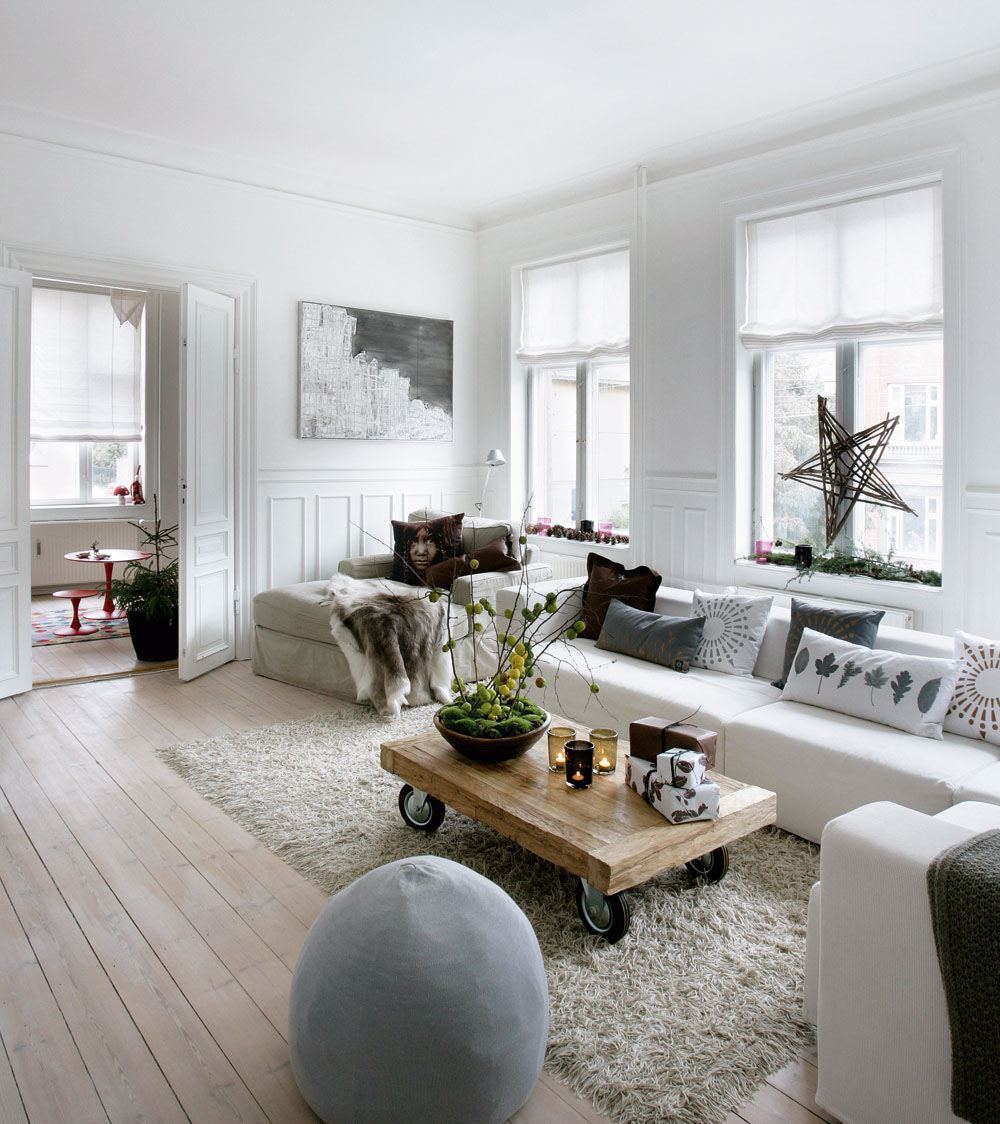 20 Living Rooms With Monochromatic Designs