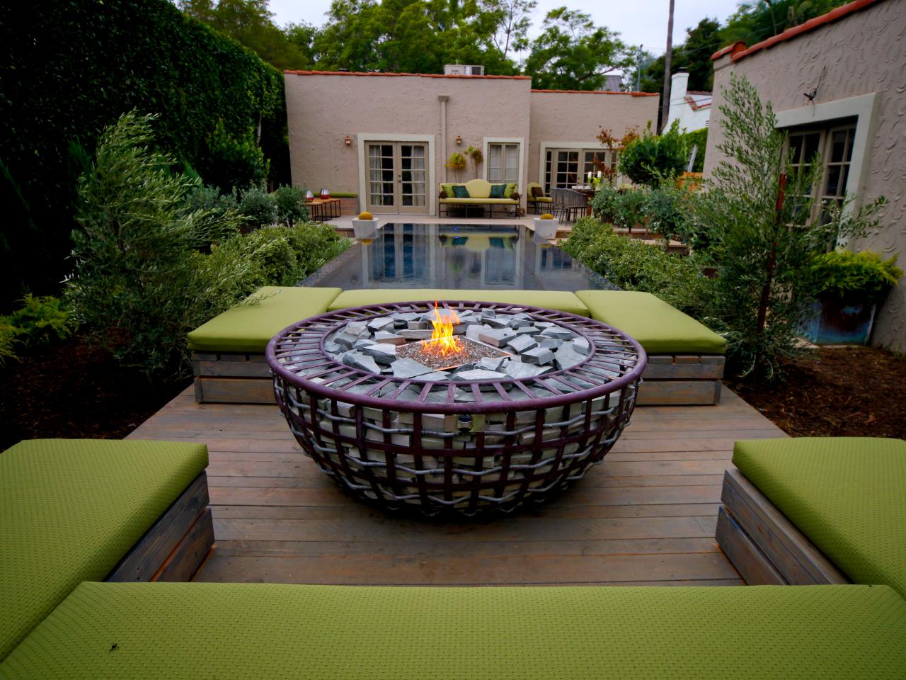 20 Of The Coolest Fire Pit Designs For Your Yard