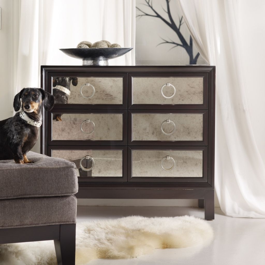 20 Small Dresser Ideas For A Small Bedroom