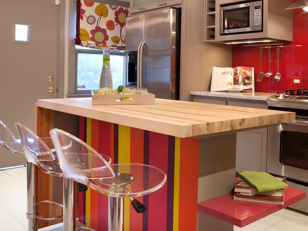 20 Amazing Small Kitchen Island Designs