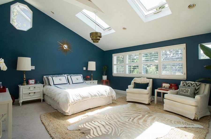 20 Of The Most Beautiful Bedrooms With Sky Lights - Housely