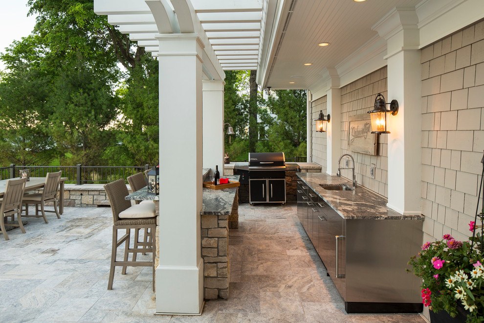 20 Beautiful Outdoor Kitchens With Bars - Housely