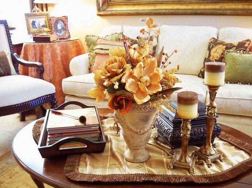 20 Living Room Table Decorations For Your Home - Housely