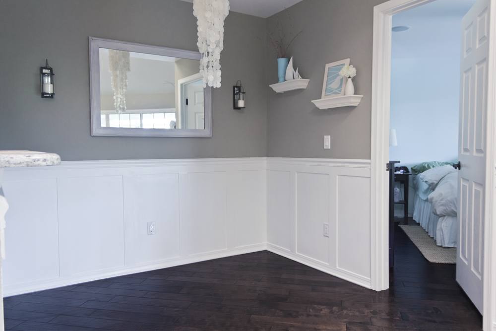 20 Beautiful Wainscoting Ideas For Your Home - Housely