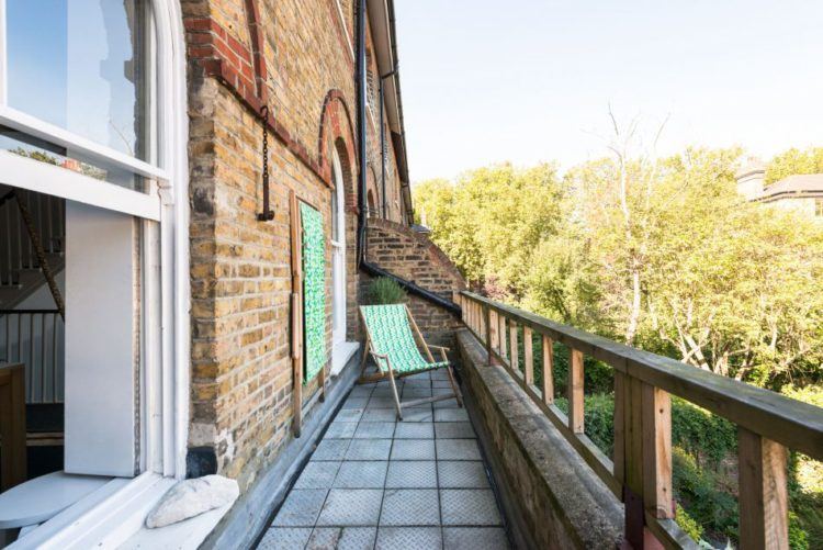 20 Beautiful Balconies With Stunning Views - Housely