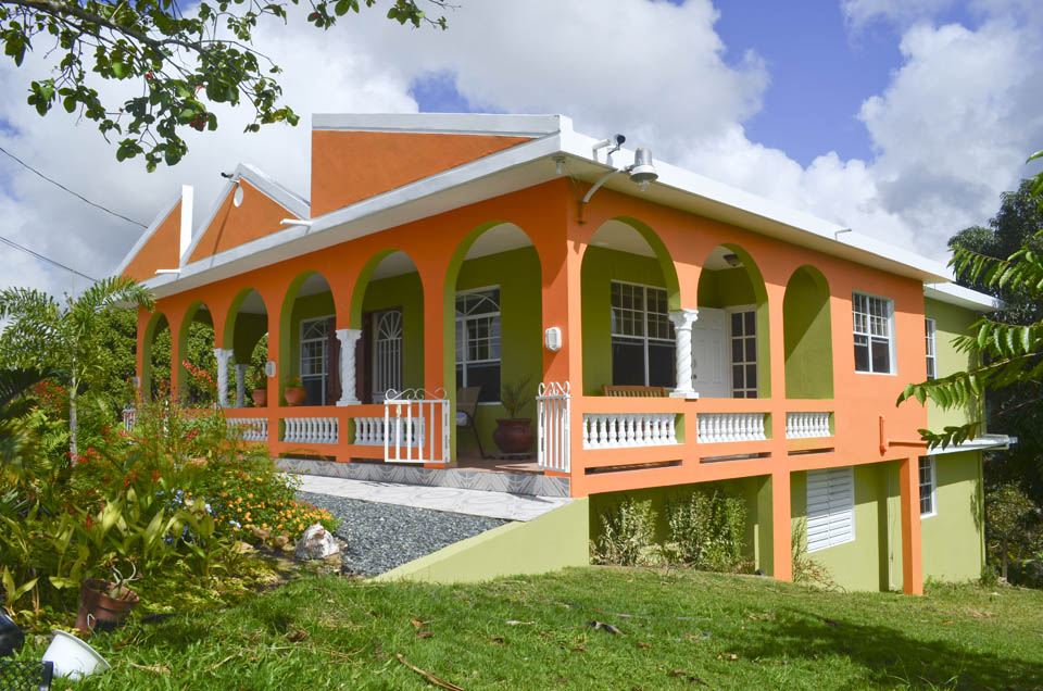 10 Of The Most Unique Exterior House Colors - Housely