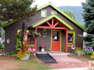 10 Of The Most Unique Exterior House Colors - Housely