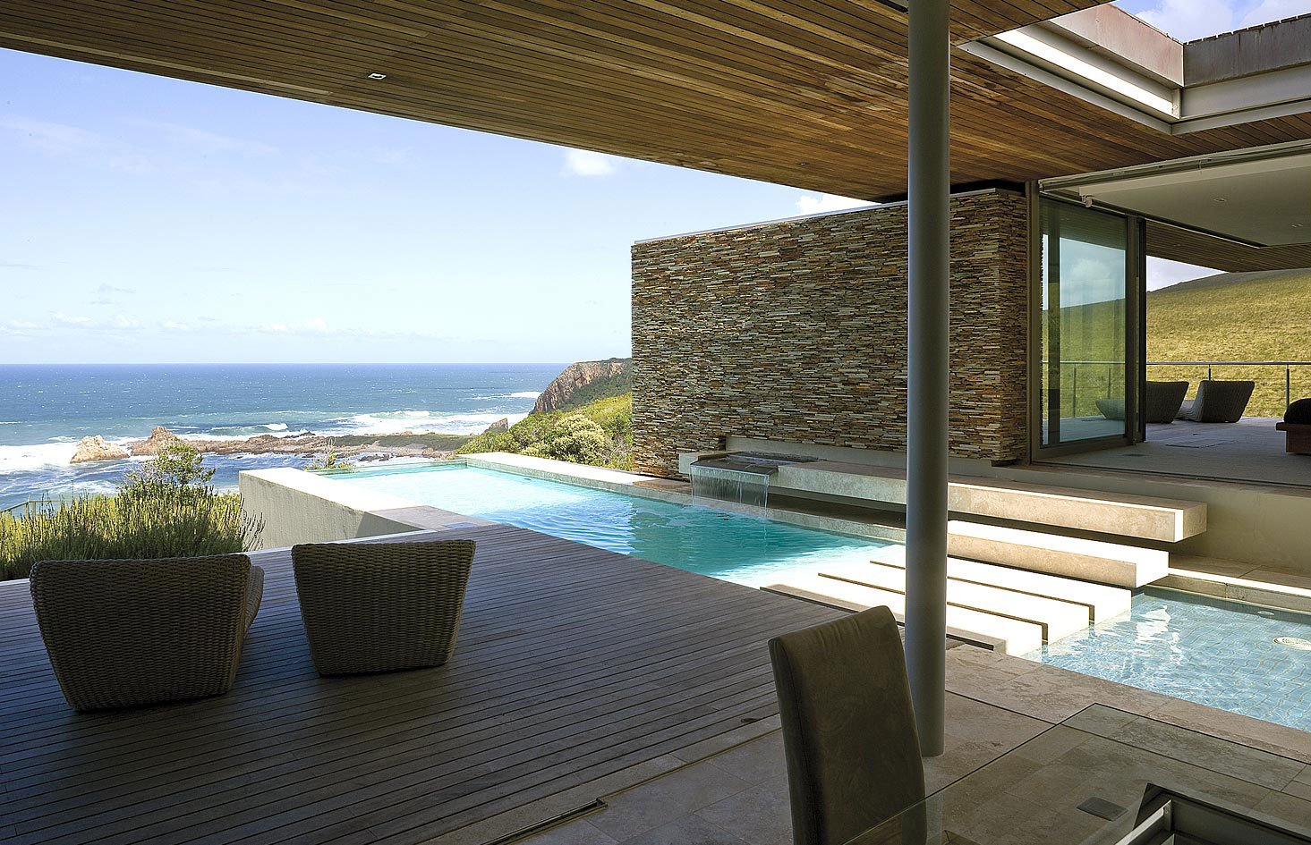 20 Awesome Infinity Pool Designs With Waterfalls - Housely